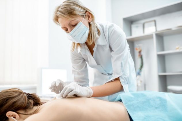 Acupuncteur - Découvrez la fiche métier (études, salaire, missions ...