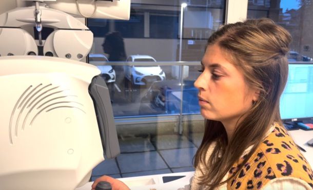 Marie, ophtalmologue : "Les gens pensent qu'on fait des lunettes à ...