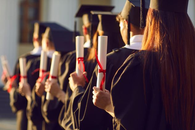 Qu’est-ce qu’un diplôme universitaire (DU) ? - L'Etudiant