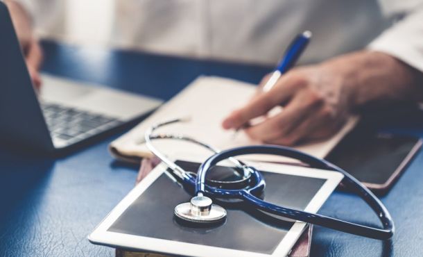 Suppression du numerus apertus en médecine : le projet de loi sera ...