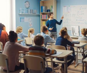 Professeur de collège et de lycée - Découvrez la fiche métier (études ...