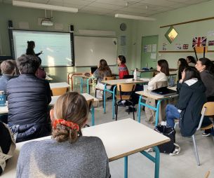 Professeur de collège et de lycée - Découvrez la fiche métier (études ...
