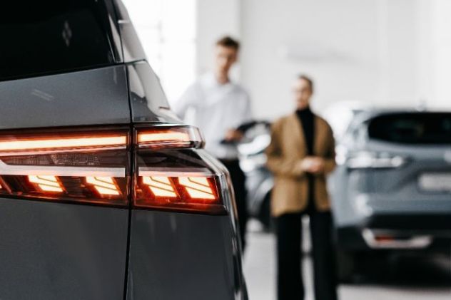 Concessionnaire automobile - Découvrez la fiche métier (études, salaire ...
