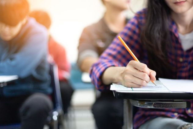 Sujets corrigés bac physique-chimie 2026 - L'Etudiant