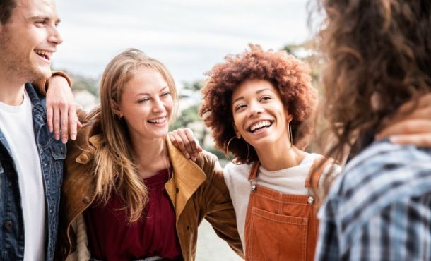 Quel type d’ami(e) es-tu vraiment ? Fais le test ! - L'Etudiant Trendy